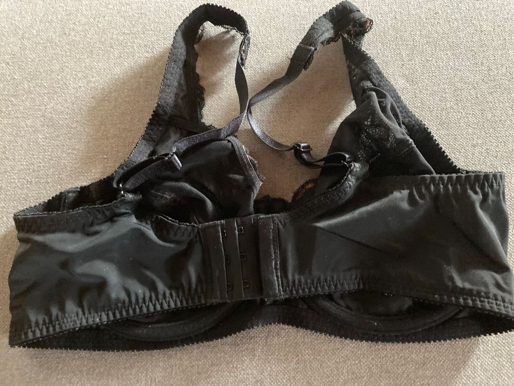 Schwarzes Set: BH und Höschen mit Spitze | Kaufen auf Ricardo