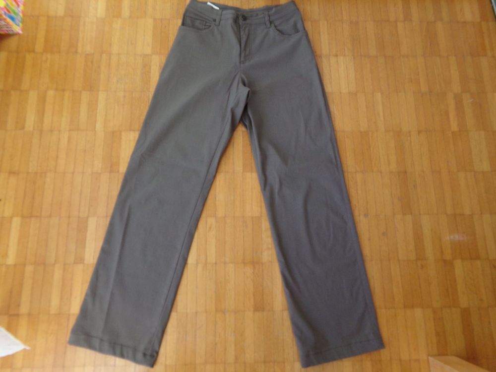 Damen Hose sand Gr. Ca M BIAGGINI (Gebraucht) in Winterthur für CHF 4 – mit Lieferung auf ...