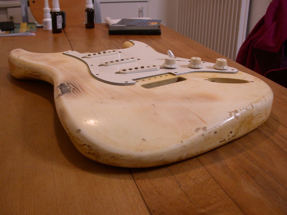 1988 fender japan stratocaster body vintage white "BURNT" (Gebraucht ...