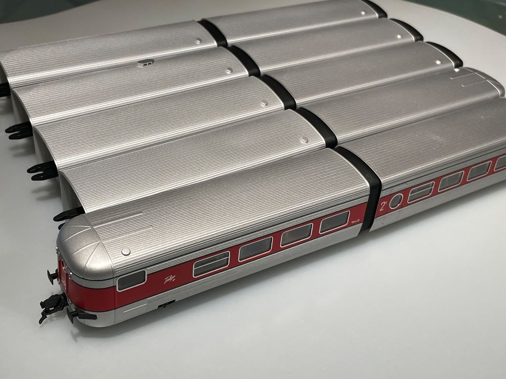 Talgo Wagen Set RENFE H0 (Electrotren) (Neu (gemäss Beschreibung)) in ...
