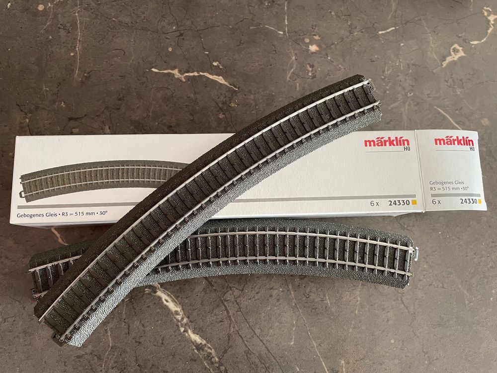 6x Marklin C 24330 Gebogenes Gleis R 3 30° (Neu und originalverpackt) in Hauterive NE für CHF 28 ...