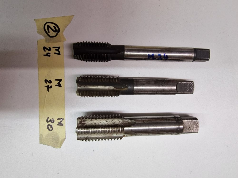 Gewindebohrer metrisch / Gewindeschneider - Set 2 | Kaufen auf Ricardo Gewindebohrer metrisch / Gewindeschneider - Set 2 | Kaufen auf Ricardo