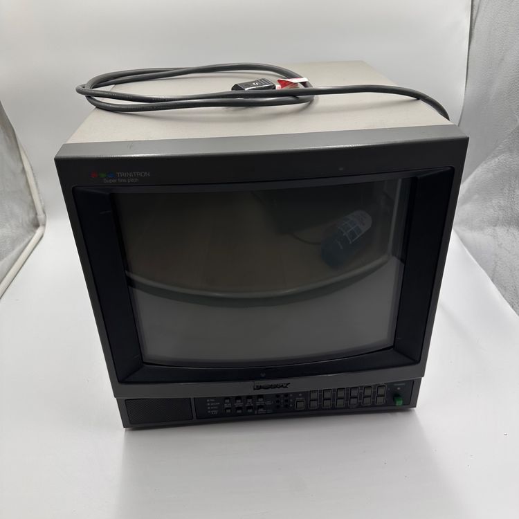 Sony PVM-1442QM 14 inches pro monitor for retro gaming | Kaufen auf Ricardo