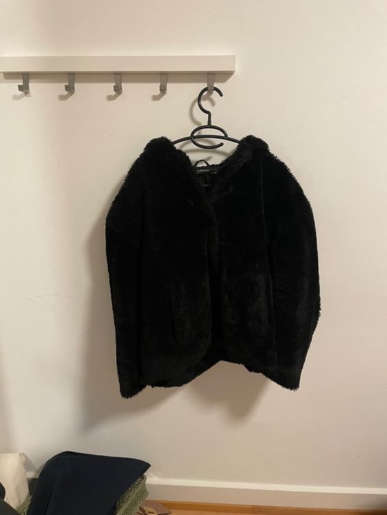 Zara fake fur jacket (Gebraucht) in Zürich für CHF 27 – nur Abholung ...