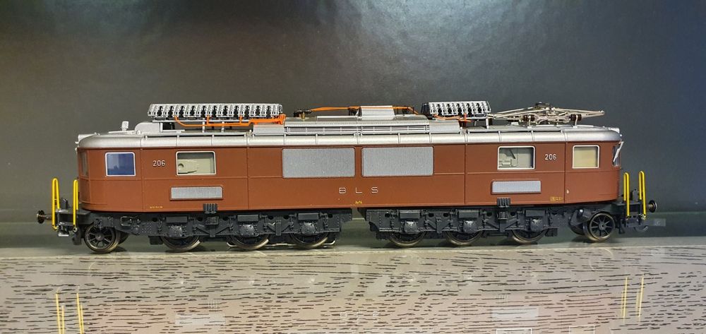 ROCO:AC: BLS Ae 6/8 206 BRAU DIGITAL 43952 OVP (Gebraucht) in Biglen ...