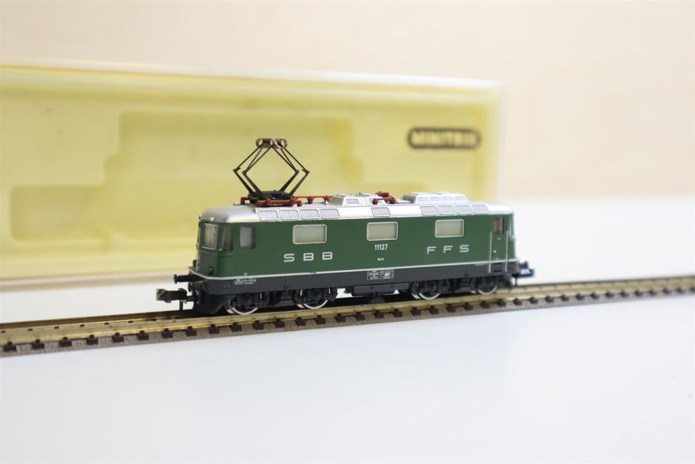 Minitrix SBB Re 4/4 E-Lok Nr. 2171 - EMS | Kaufen auf Ricardo