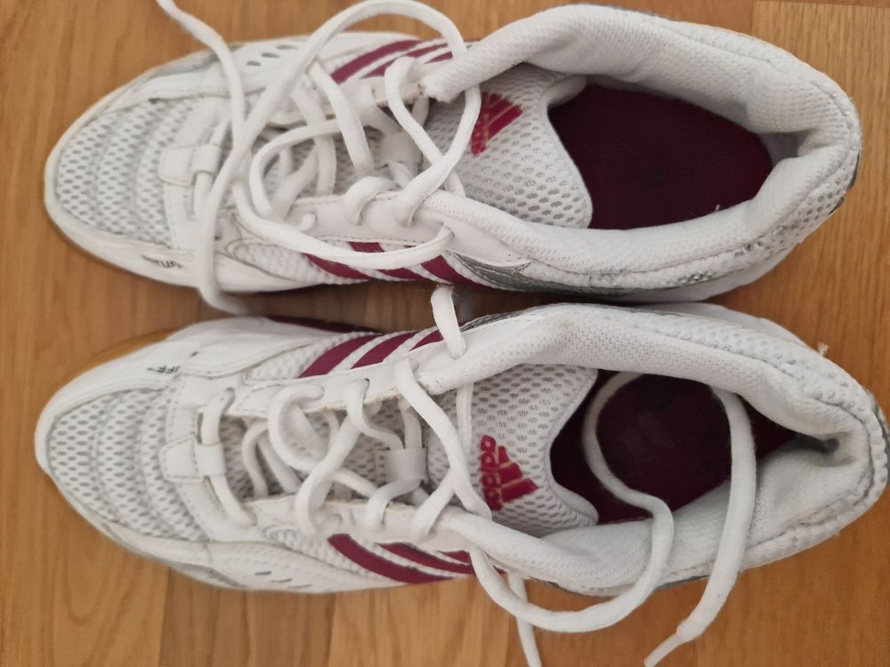 Adidas Adituff Laufschuhe Turnschuhe Hallenschuhe Gr.39 UK 6 | Kaufen ...