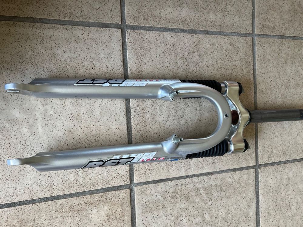 Federgabel RST 381 EL für 26 Zoll Räder V-Break Aufnahmen | Kaufen auf Ricardo