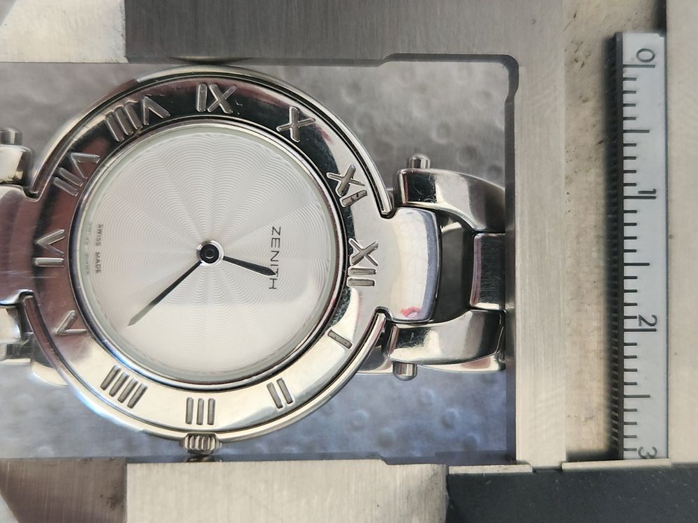 Magnifique montre Zenith caprice (Gebraucht) in le landeron für CHF 36 ...