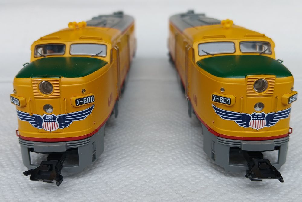 Märklin 37610 + 49410 ALCO PA (Neu und originalverpackt) in Wirzweli ...