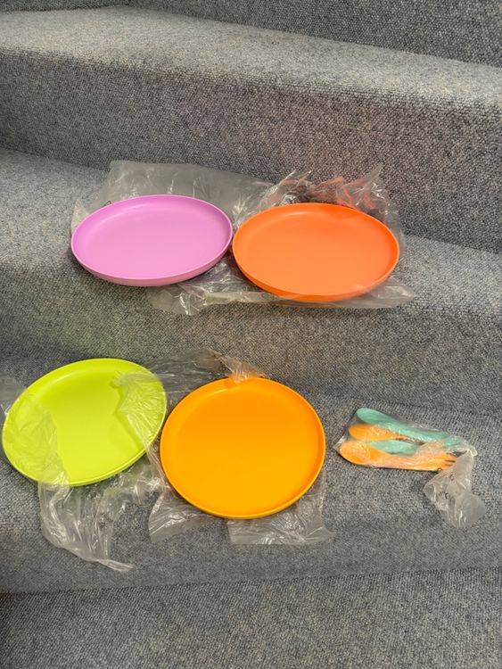 Tupperware Neu!! 4x Teller inkl. Besteck | Kaufen auf Ricardo