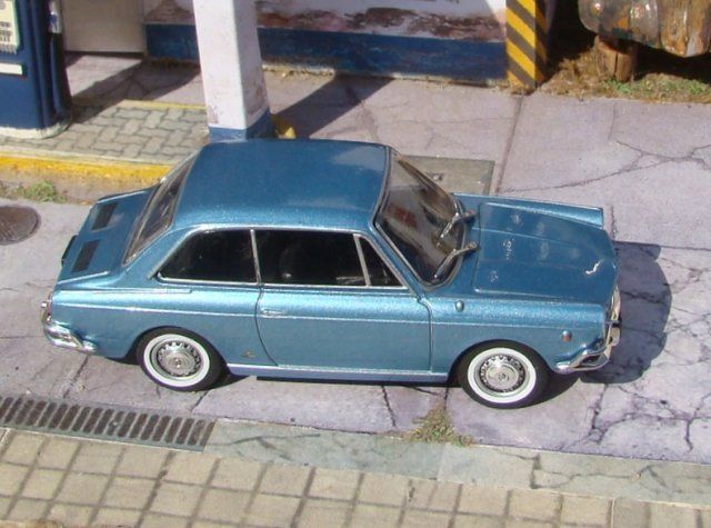 Fiat 800 Coupé 1966 hellblau met. 1:43 von Altaya / IXO | Kaufen auf ...