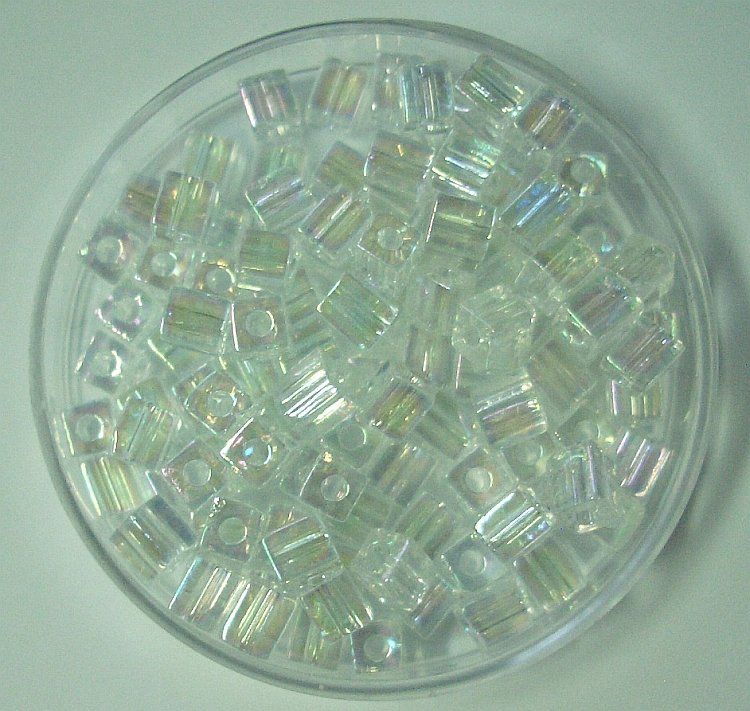 Glaswürfeli Cristal AB 4 mm (Neu und originalverpackt) in Gunzwil für CHF 2 – mit Lieferung auf ...