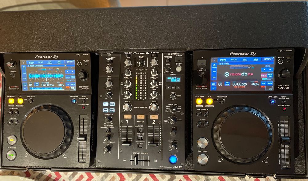 Pioneer DJM-450 und 2x XDJ-700 Set mit Flight Case | Kaufen auf Ricardo