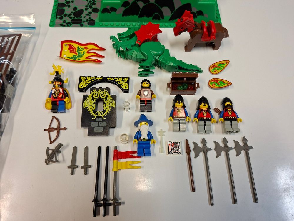 Lego 6082 Dragon Knights Fire Breathing Fortress (Gebraucht) in Sils im ...