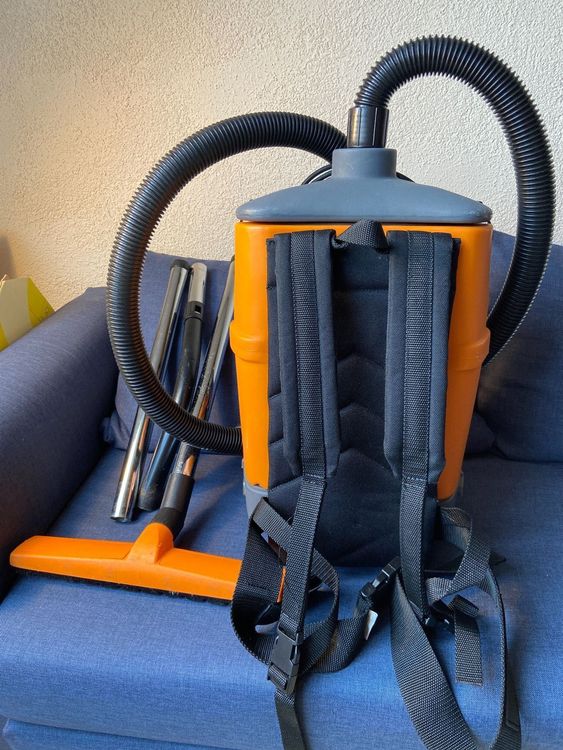 TASKI DORSALINO RÜCKENSTAUBSAUGER AB 1.- (Gebraucht) in Bassersdorf für ...