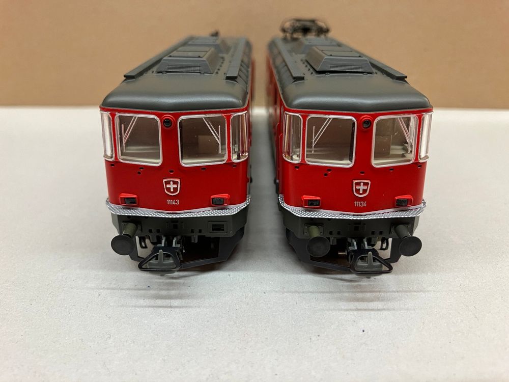 Rivarossi 1062 SBB Re 4/4 II 11134 + 11143 rot, Lok u. Dummy (Gebraucht ...