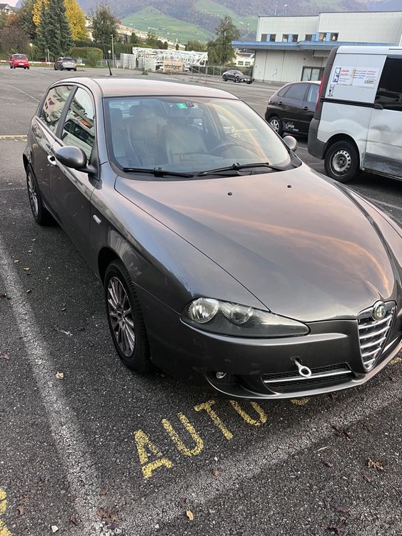 Alfa 147 2.0 Selespeed Jg.08 MOTOR SCHADEN! (Gebraucht) in Stans für ...