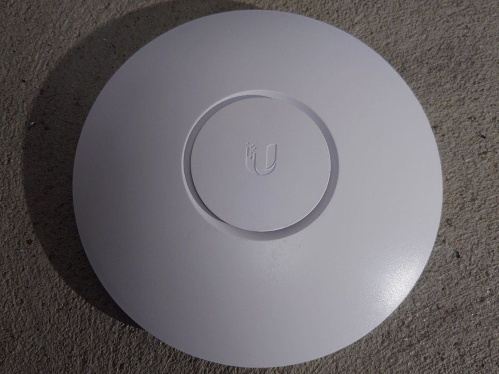 Point d'accès Unifi AP-LR (long range) 2.4 + PoE (Gebraucht) in für CHF ...