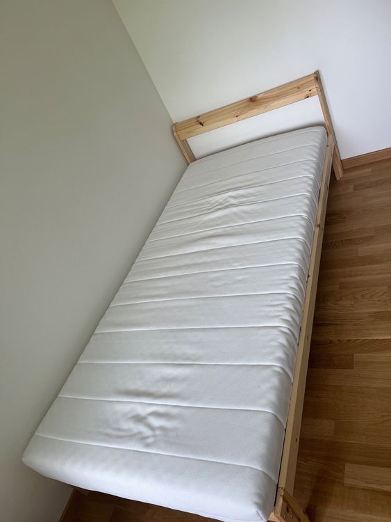 Sommier à lattes et matelas IKEA (90cm x 200cm) presque neuf (D ...