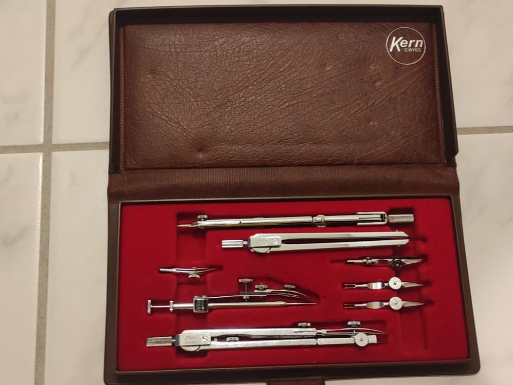 Kern Zirkelkasten, Lederetui, Reisszeug (Gebraucht) in Effretikon für ...