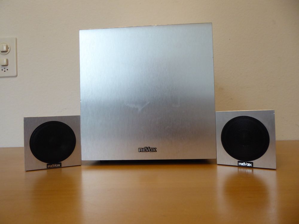 ReVox Subwoofer Magic Bass + 2 Magic cube (Gebraucht) in Winterthur für CHF 151 – nur Abholung ...