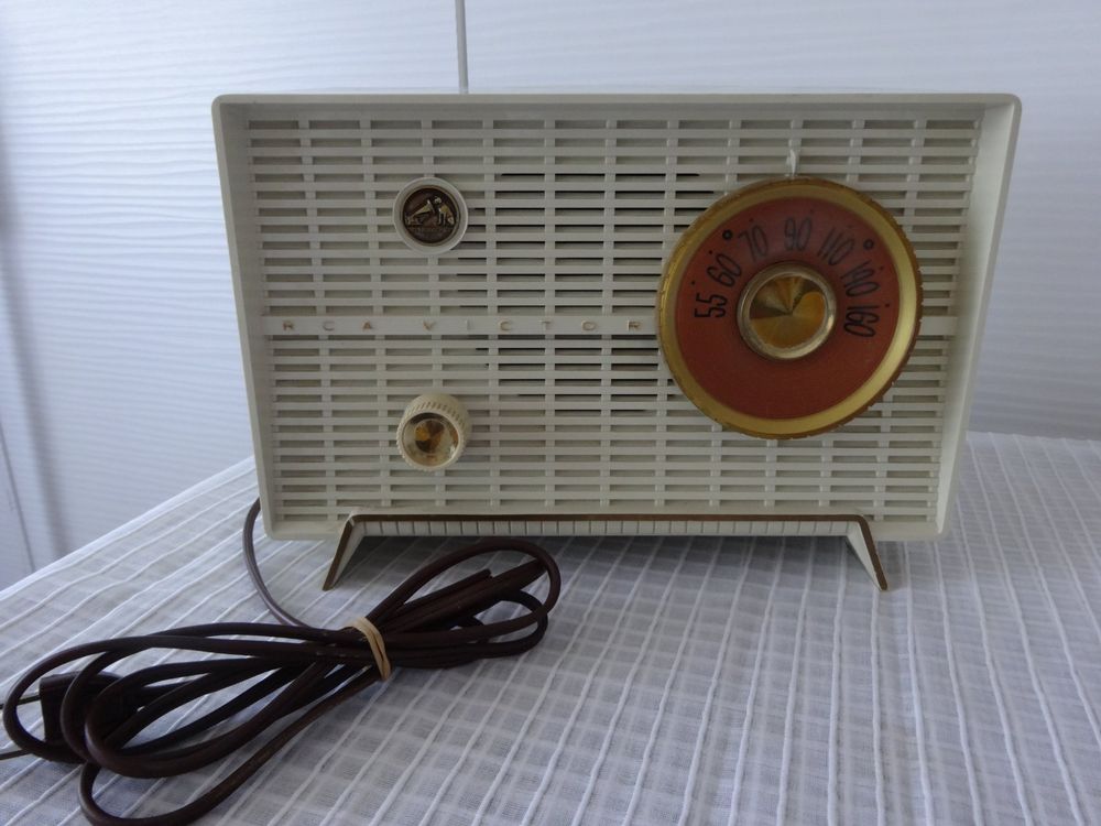 Vintage RCA VICTOR RADIO Model 8-X-5E (1955) BAKELLIT BEIGE (Gebraucht ...