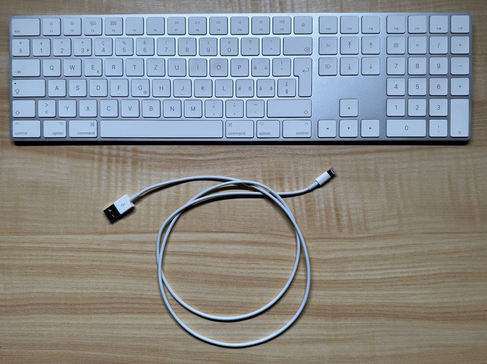 Apple Magic Keyboard mit Ziffernblock (Gebraucht) in Belp für CHF 80 ...