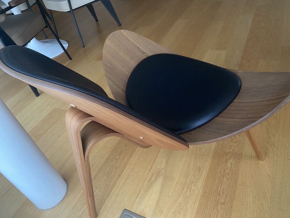Shell chair Design Hans Wegner von Carl Hansen & sons (Neuf (Voir ...