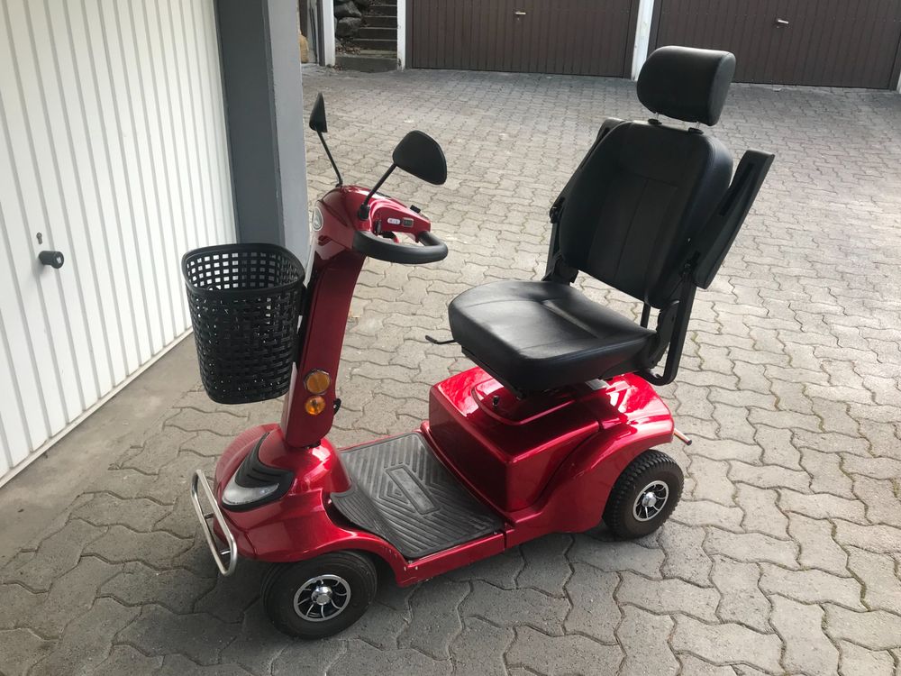 Elektromobil DOC GREEN Rot (mit Neu Batterien dazu) (Neu (gemäss ...