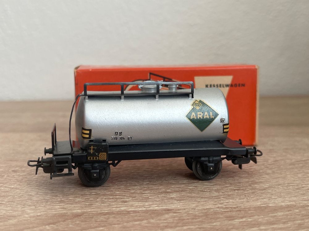 Märklin 4500 Kesselwagen ARAL H0 (1) (Gebraucht) in St-Aubin-Sauges für CHF 9 – mit Lieferung ...