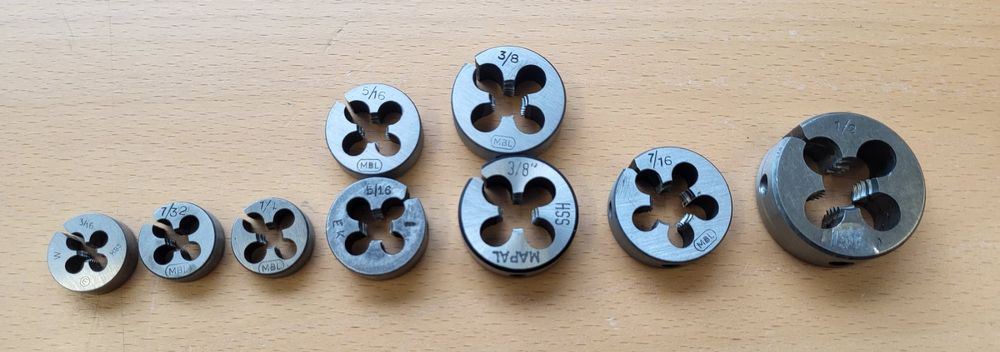 Schneideisen Gewindeschneider Zoll (Gebraucht) in Davos Dorf für CHF 32 – mit Lieferung auf ...