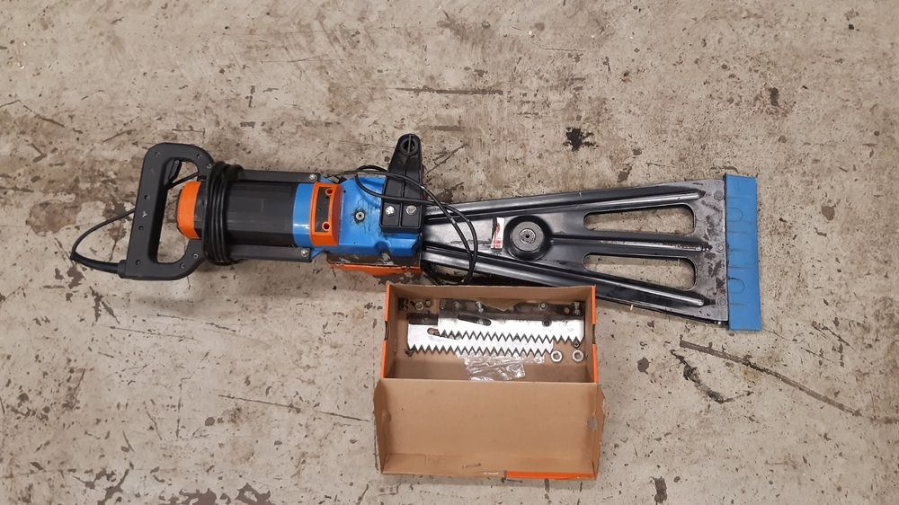 Heuschrote Rundballenschneider Comer TF2000M (Gebraucht) in für CHF 215 ...