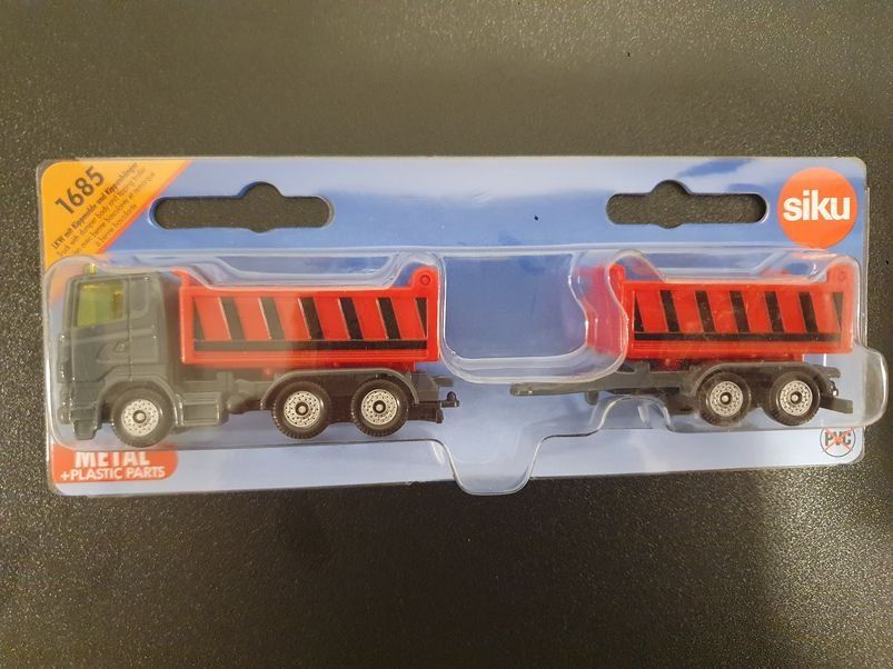 Neu - Siku - 1685 - LKW mit Kippmulde und Klappanhänger (Neu und originalverpackt) in ...