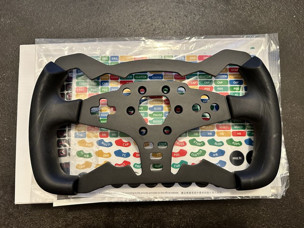 Moza R5 ES Formula Wheel Mod + Zubehör (Gebraucht) in Zürich für CHF 20 ...