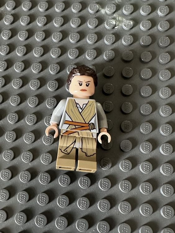 Lego STAR WARS REY MINIFIGURE | Kaufen auf Ricardo