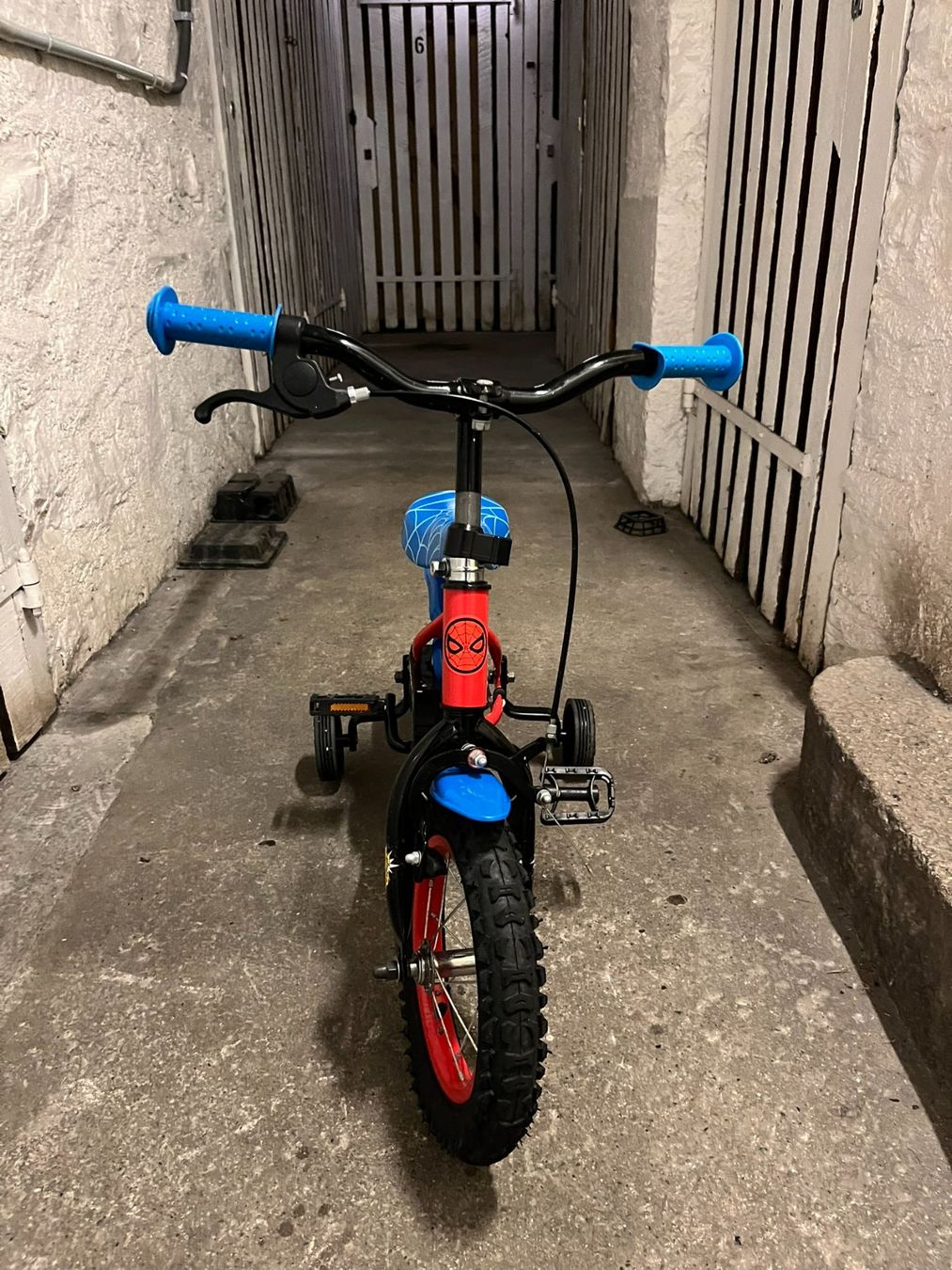 Vélo enfant Spider-Man – Très bon état (D'occasion) à Genève pour CHF ...