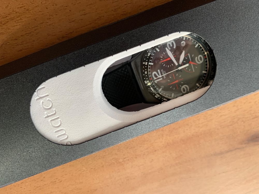 Swatch Irony Chrono BLACK IS BACK YVB403 new! Neupreis 195.- (Neu und ...