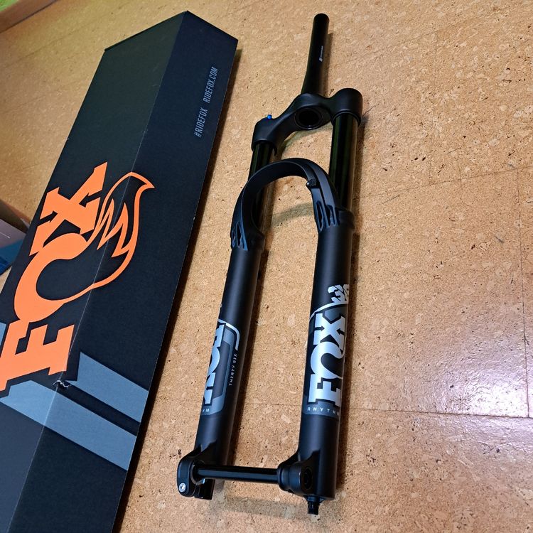 FOX Rhythm 36 Federgabel 29" 160mm neu! Top! (Neu und originalverpackt ...