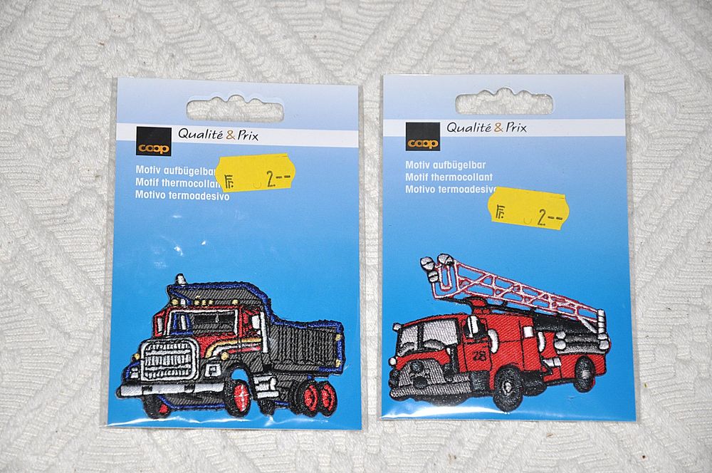 2 aufbügelbare PATCHES Aufnäher Lastwagen & Feuerwehrauto (Neu und originalverpackt) in Boll für ...