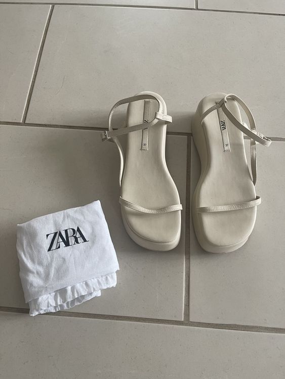 Zara Sandalen in Creme Gr 37 (Gebraucht) in Bassersdorf für CHF 5 – mit Lieferung auf Ricardo kaufen