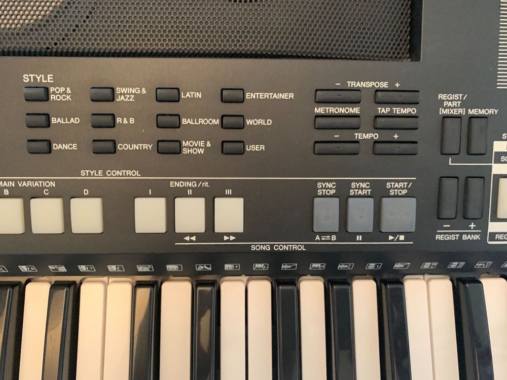 Yamaha Keyboard PSR-S550 (Gebraucht) in Steckborn für CHF 128 – nur ...