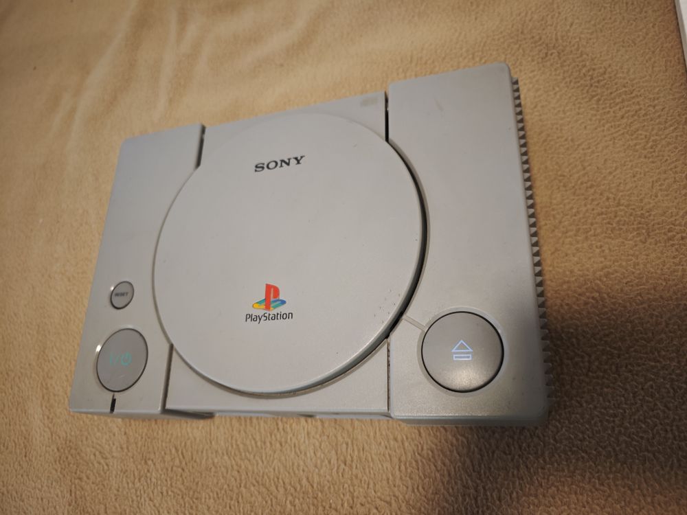 Sony Play Station 1, inkl. Controller & Kabel, Memory Cards+ (Gebraucht ...