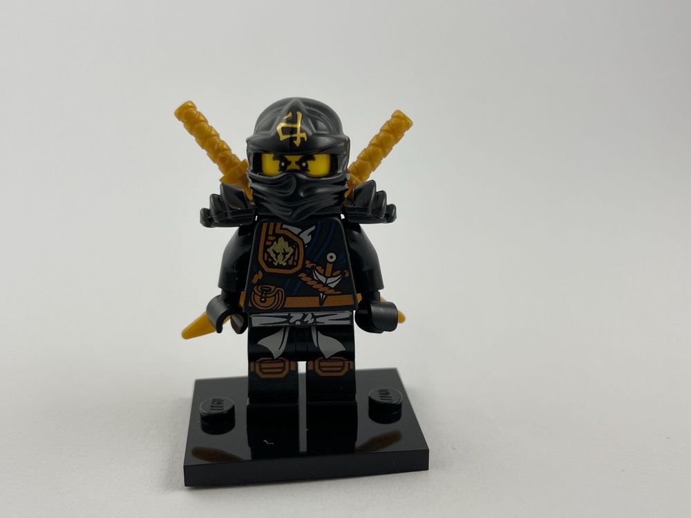 Lego Minifigur Ninjago Minifinifugr Cole Zukin Robe Katana | Kaufen auf ...