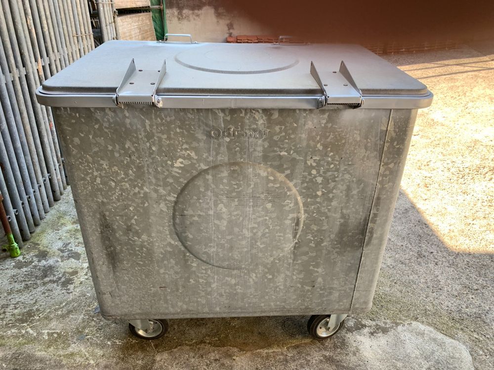 Kehrichtcontainer Abfallcontainer 800 Liter | Kaufen auf Ricardo