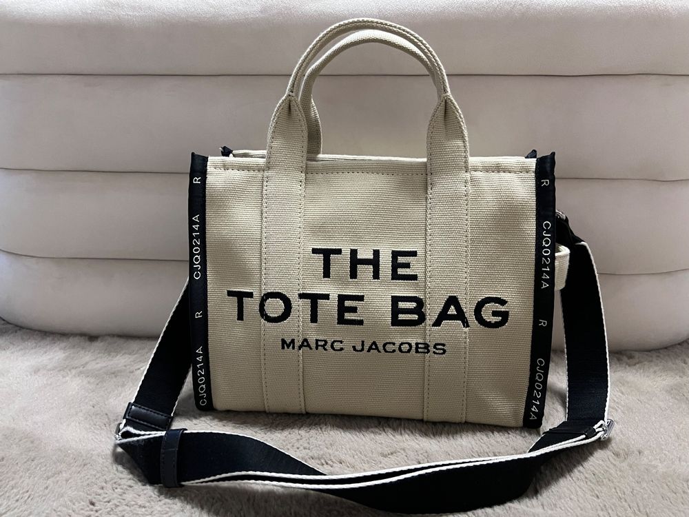 Tasche The Jacquard Medium Tote Bag in Warm Sand Marc Jacobs (Neu (gemäss Beschreibung)) in ...