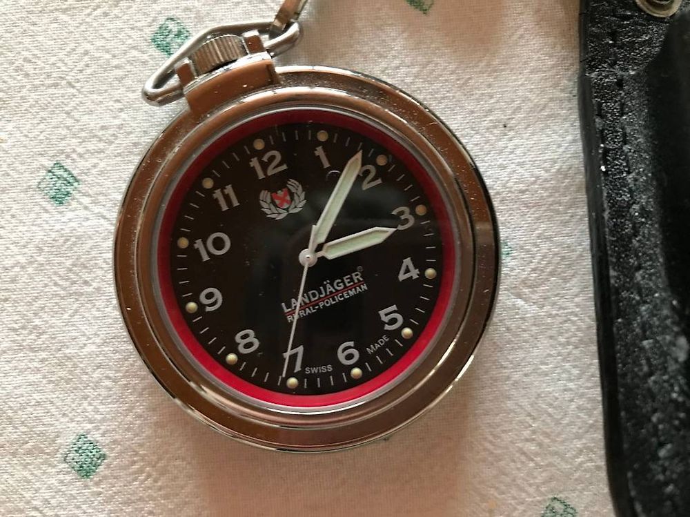 Montre Landjäger Swiss police vintage avec sa pochette (D'occasion) à ...