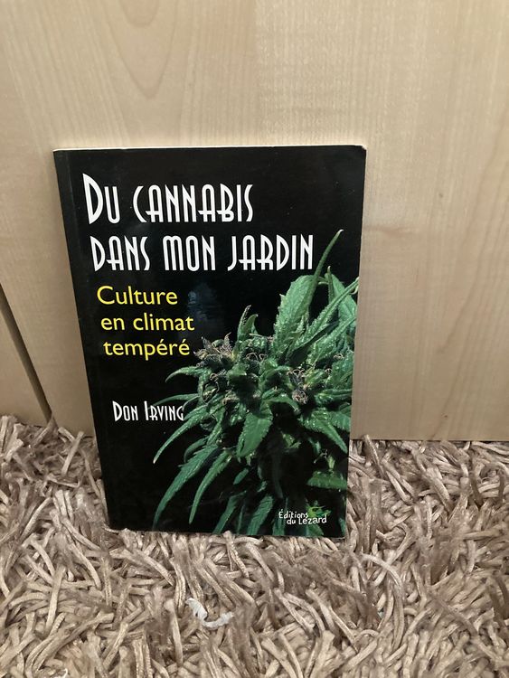 Livre "Du Cannabis Dans Mon Jardin" 🌿 (D'occasion) à Morges pour CHF 3 ...