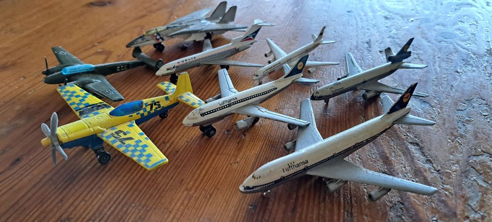 Lot de petits avions en métal | Kaufen auf Ricardo