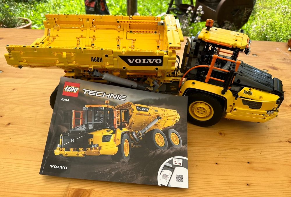 LEGO 42114. Knickgelenkter Volvo Dumper 6x6 (Gebraucht) in Saland für ...